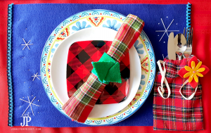 How to set up a festive Christmas table on a budget with things you ...