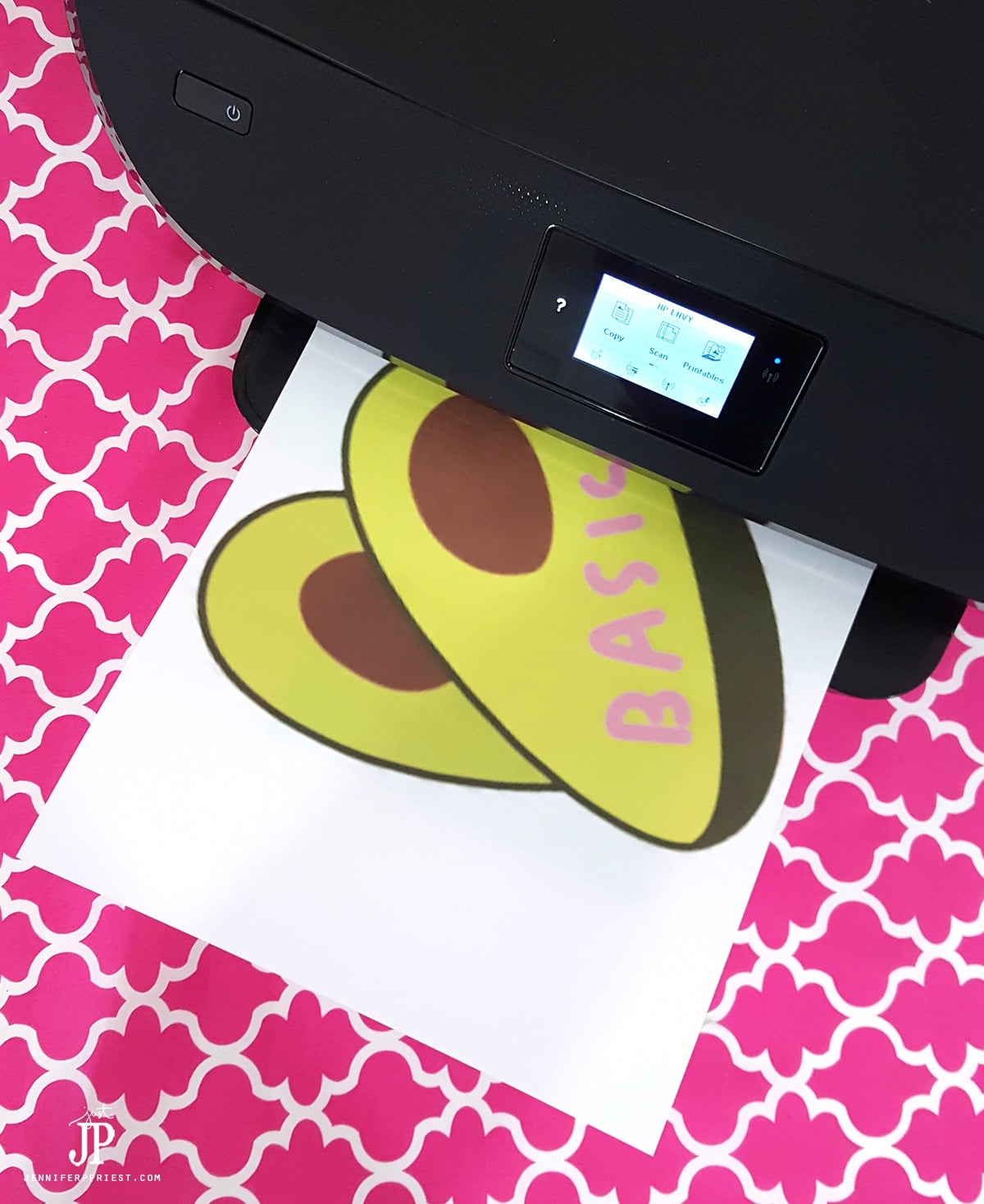 How to Faux Screenprint - Snapchat Sticker Basic Avocado DIY Bag