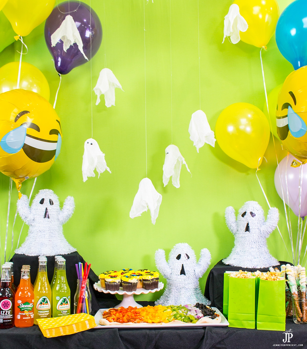 Snapchat Party - Family Friendly New Year's Eve Party | Smart Fun DIY