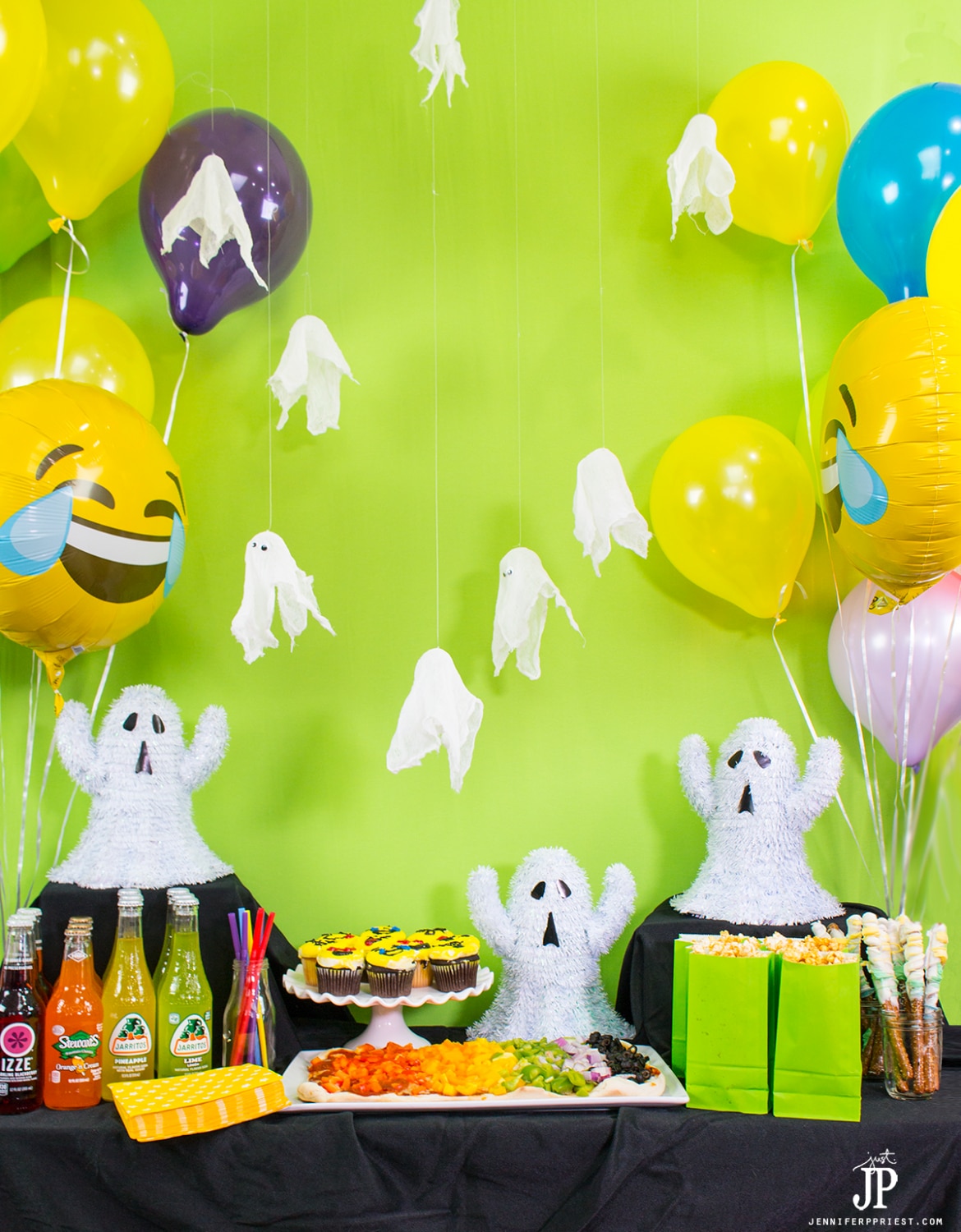 Snapchat Party - Family Friendly New Year's Eve Party | Smart Fun DIY