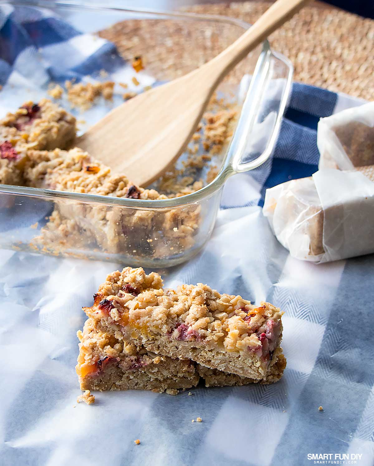 Fruity Oatmeal Bars Recipe - Quick Breakfast | Smart Fun DIY