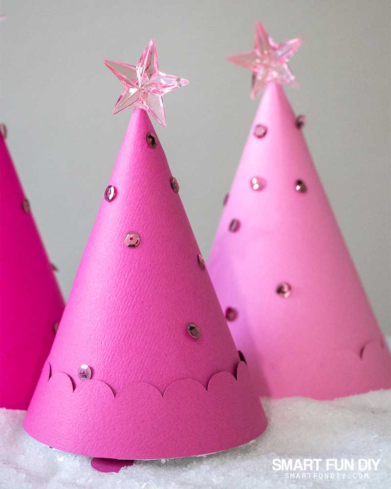 Cricut Tutorial: Pretty Christmas Tree Treat Boxes!